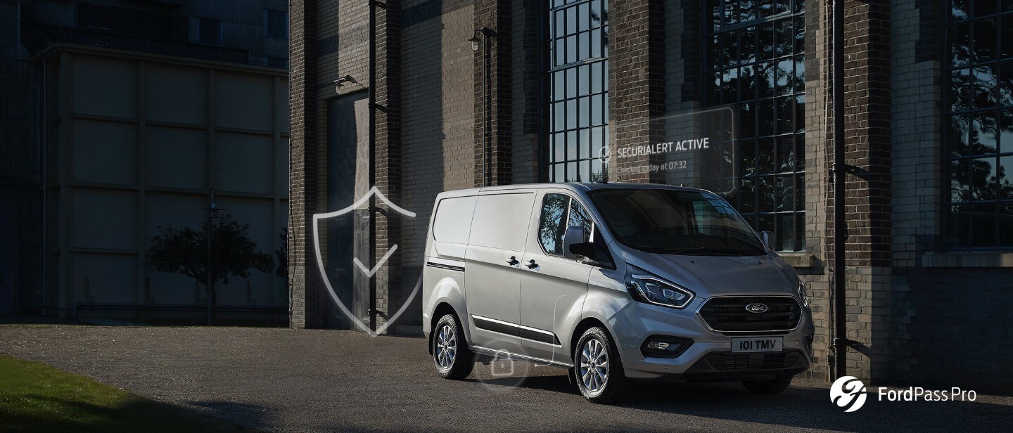 Ford Transit Custom: Furgoneta de dimensiuni medii disponibila in ...